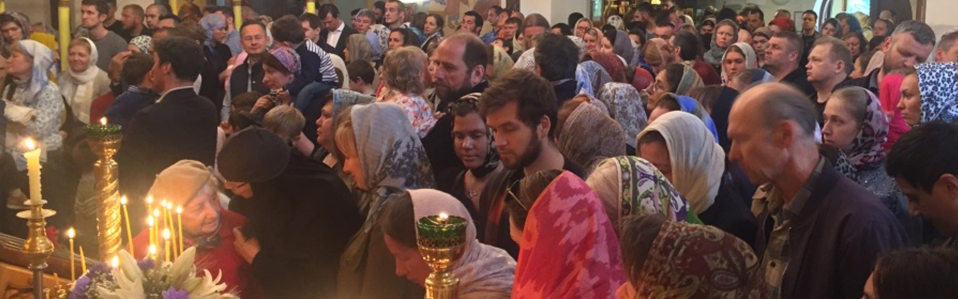 Parishioners in the London Cathedral in 2017 | ROCOR Europe