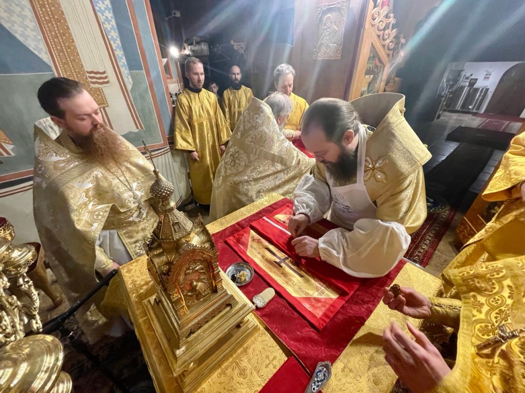 The Rite of Consecration of New Antiminsia Was Performed in the London ...