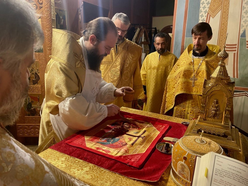 The Rite of Consecration of New Antiminsia Was Performed in the London ...