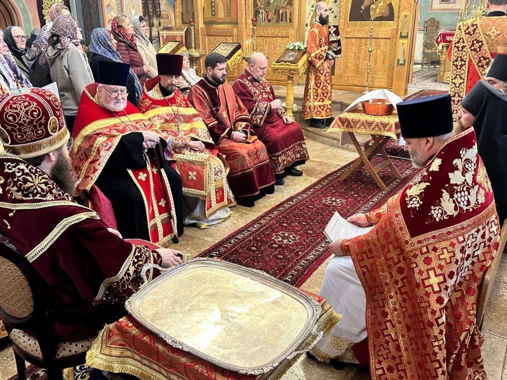 The Rite of the Washing of Feet is Served in London at the Conclusion ...